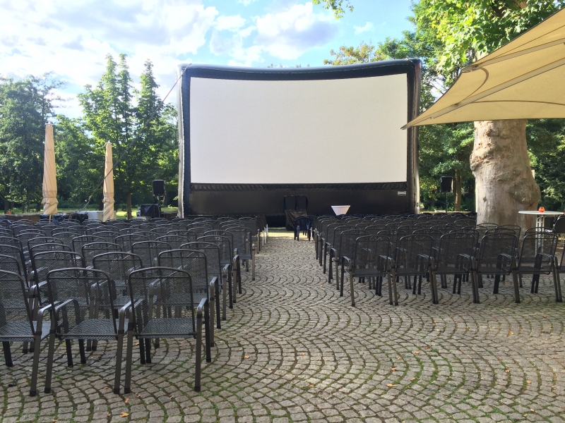 Mobile drive-in cinema and open air cinema from EVENTED